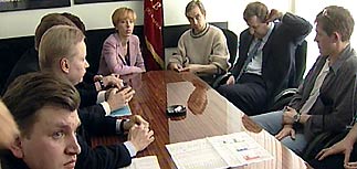 NEWSru.com :: Самые быстрые новости. Фото и видео дня. Лента новостей в ...